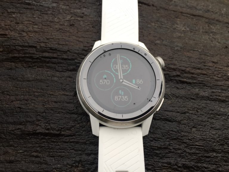 Test Coros Apex : alternative à Garmin pour triathlon et running ...