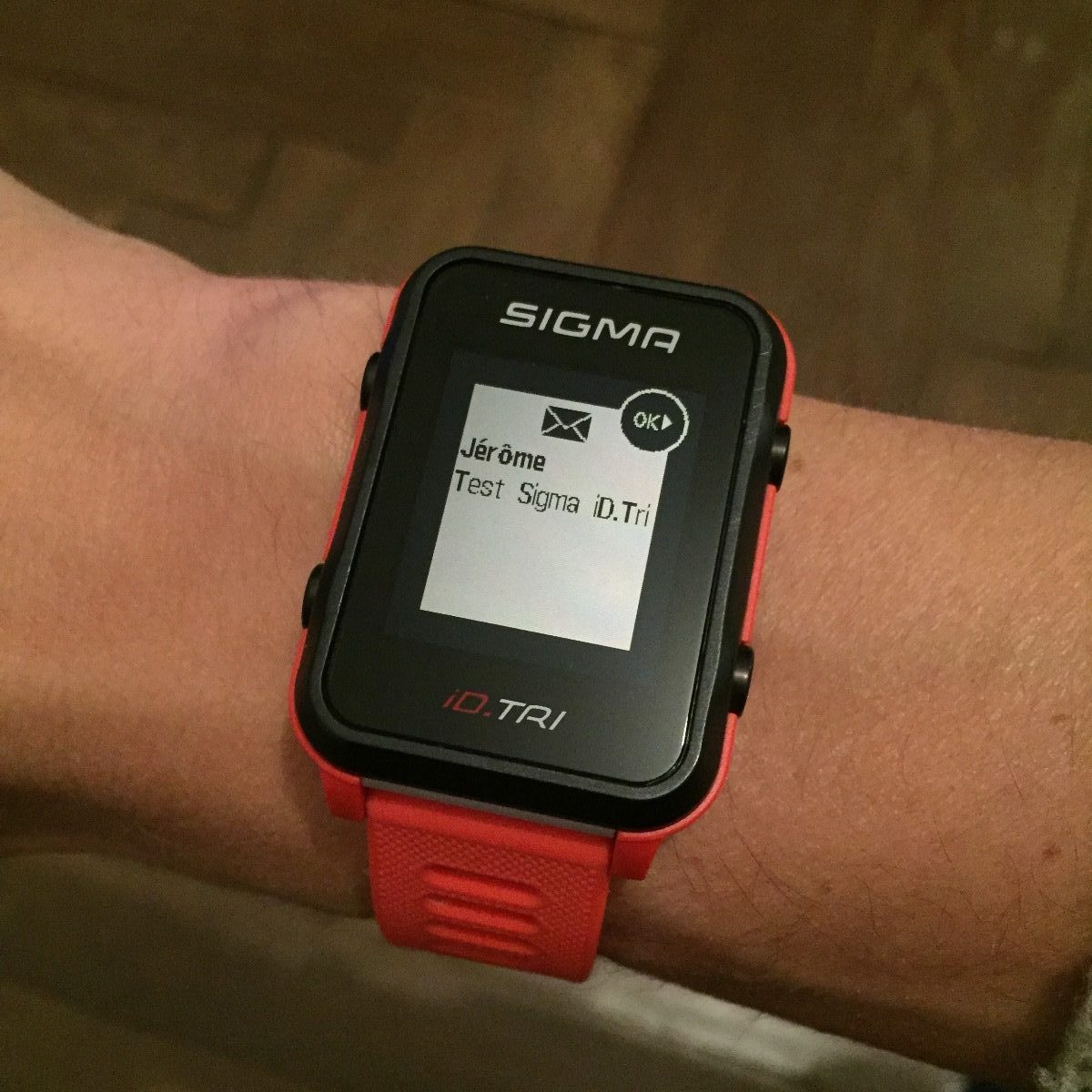 Montre connectée Sigma iD-Tri | Montre cardio GPS : tests, avis ...