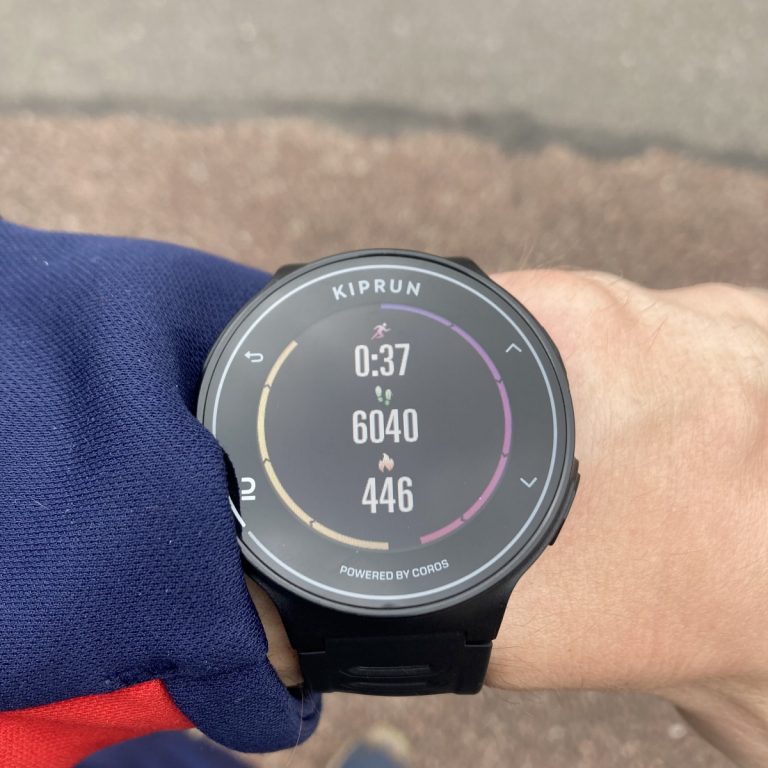 Test Décathlon Kiprun 500 by Coros : super capacités pour pas cher ...